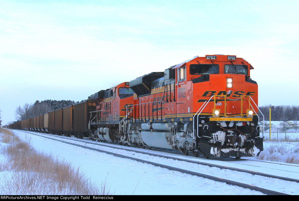 BNSF 8762